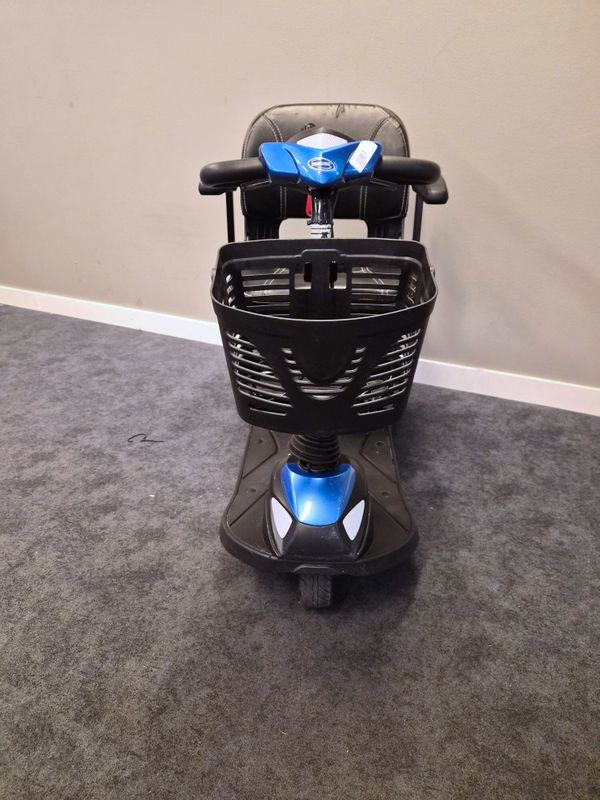 begagnad Invacare Colibri scooter 3-hjuling
